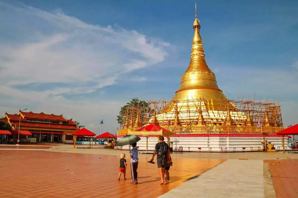 5 Things To Do In Tachileik Myanmar: Visiting From Thailand.