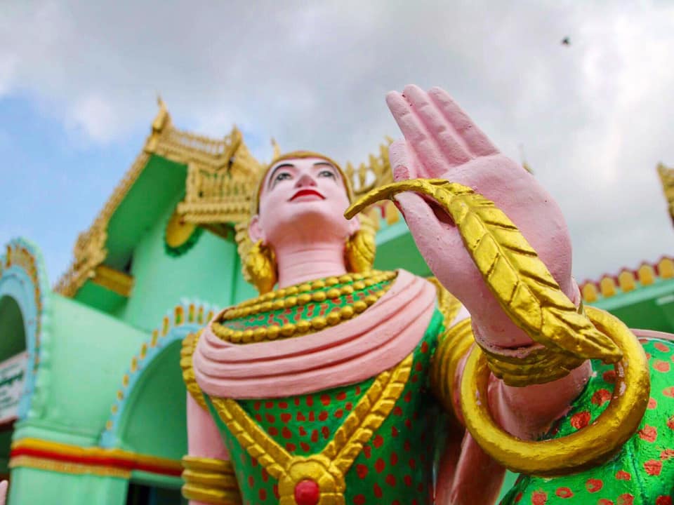 5 Things To Do In Tachileik Myanmar: Visiting From Thailand.
