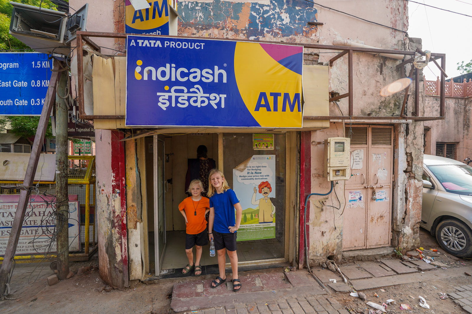 Money in India: Withdrawing, exchanging and using ATMs in India.